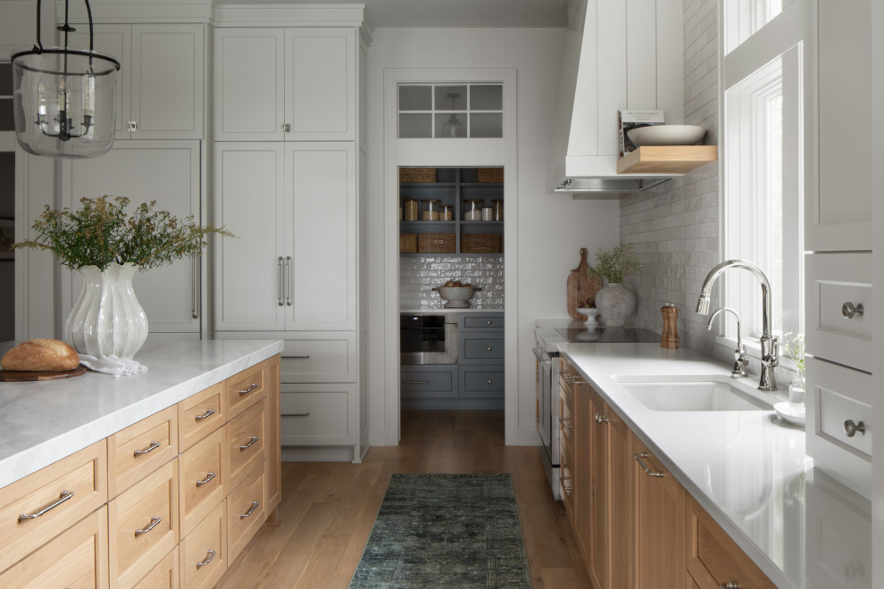 Lake Residence - Farmhouse - Kitchen - Milwaukee - by Highland Builders ...