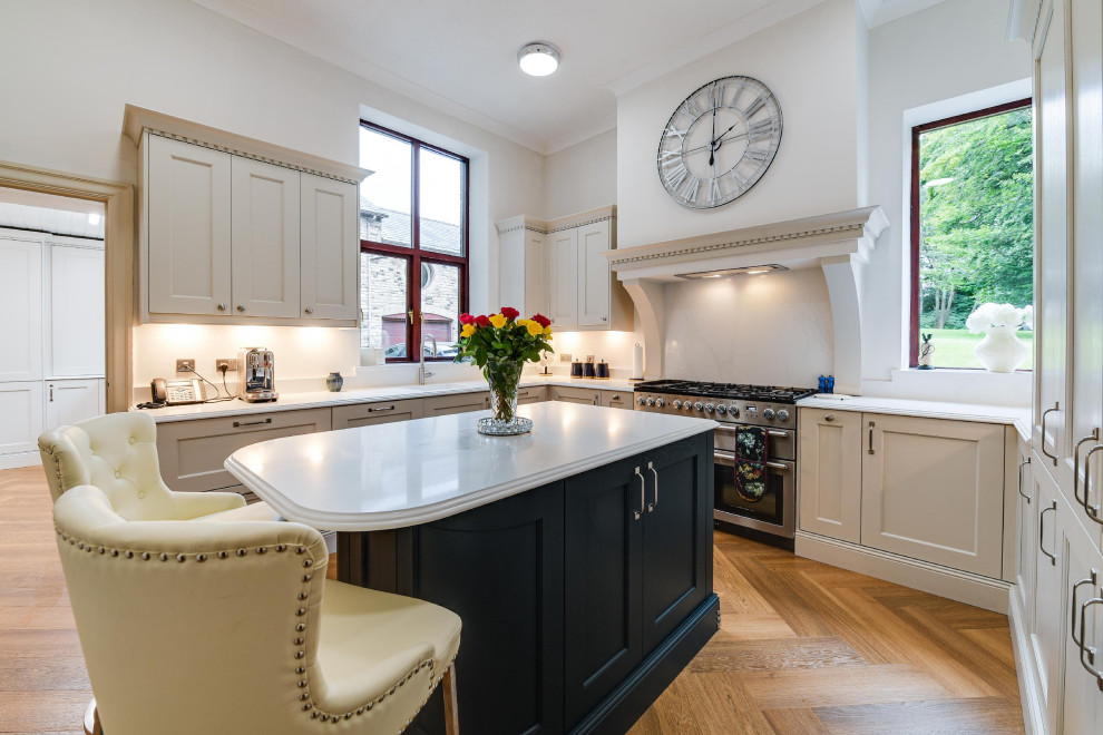 Wakefield Kitchen in Shell & marine by Homestyle Kitchens - Traditional ...