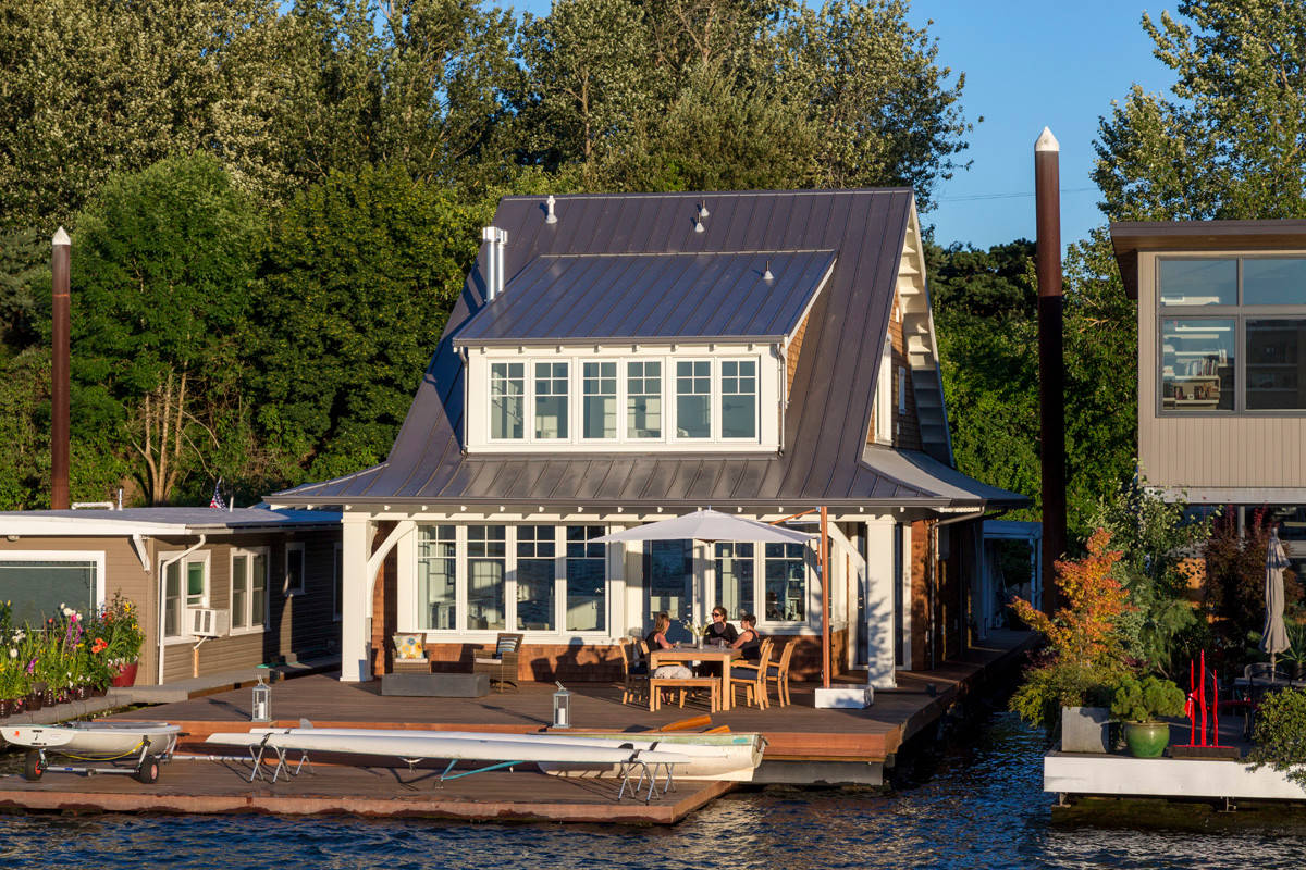 Hull Oregon Floating Homes