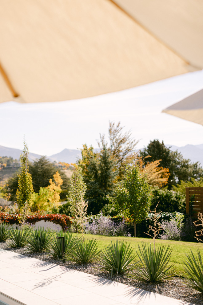 Layered Landscape For Modern Backyard - Contemporary - Garden - Salt ...