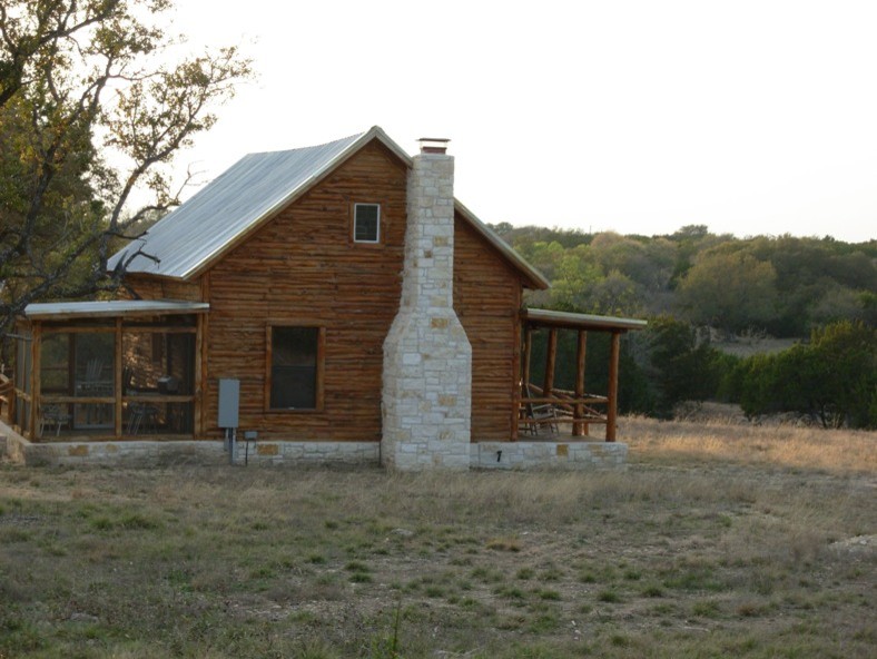 Addition to cedar log cabin