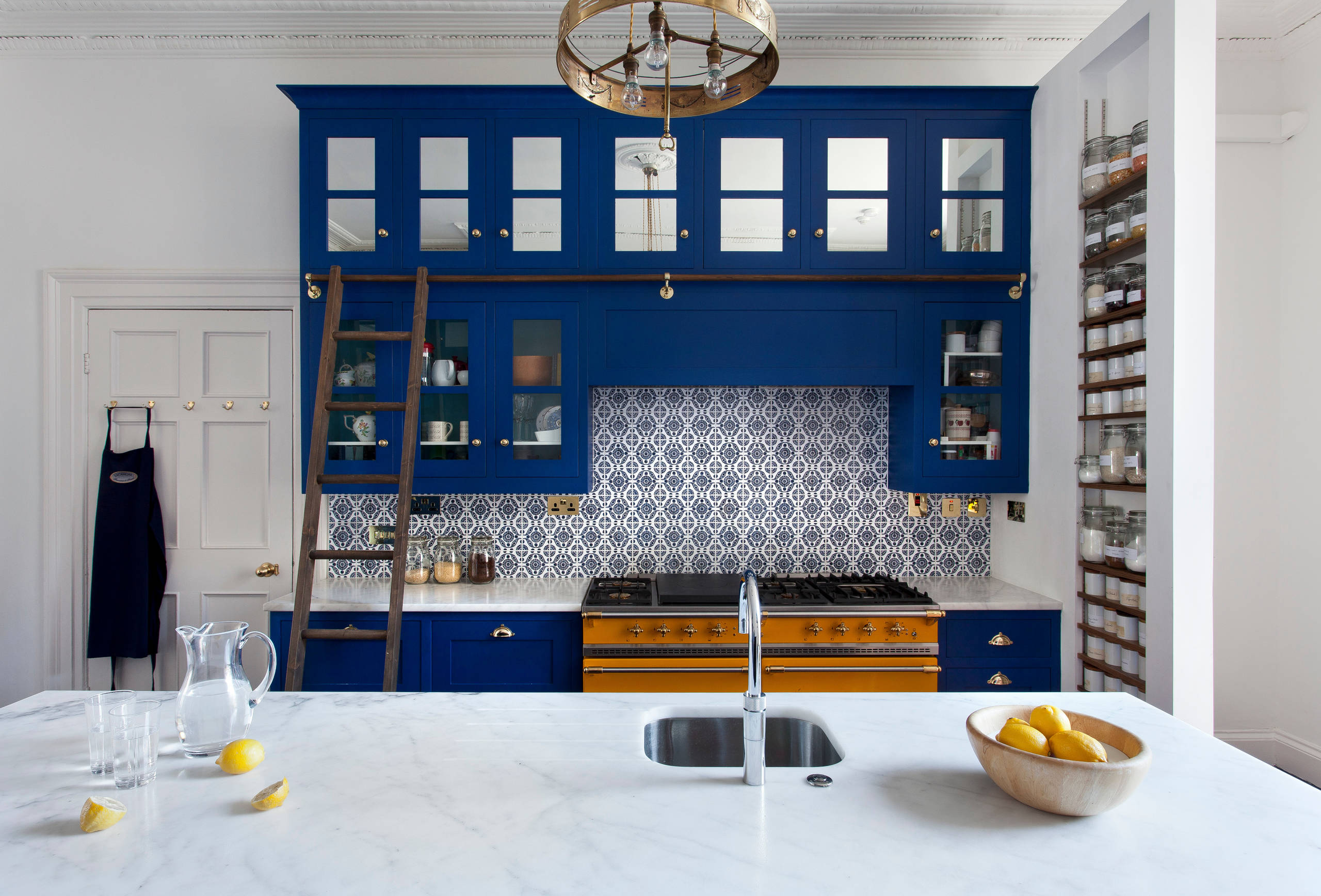 How to Maximise This Underused Space in Your Kitchen | Houzz IE