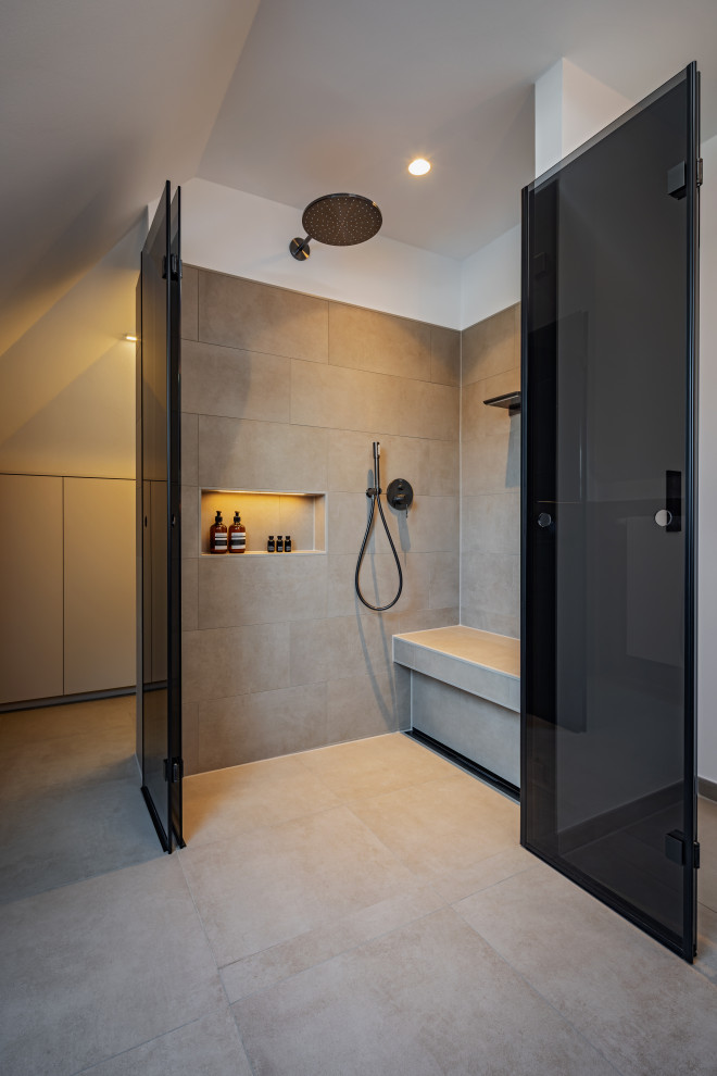 WOHNJUWEL - Modern - Badezimmer - Düsseldorf - von ONE!CONTACT ...