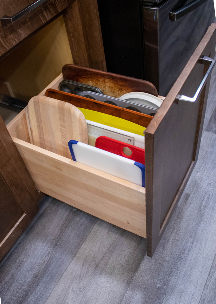 French Roast Kitchen Cabinetry with Eternia Quartz Countertop ...