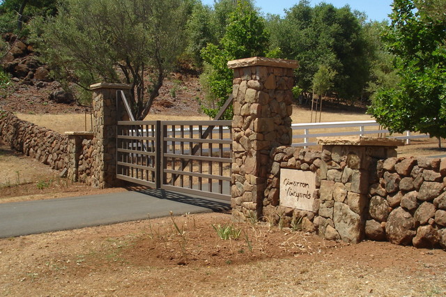 Colums Stone Entry Gate