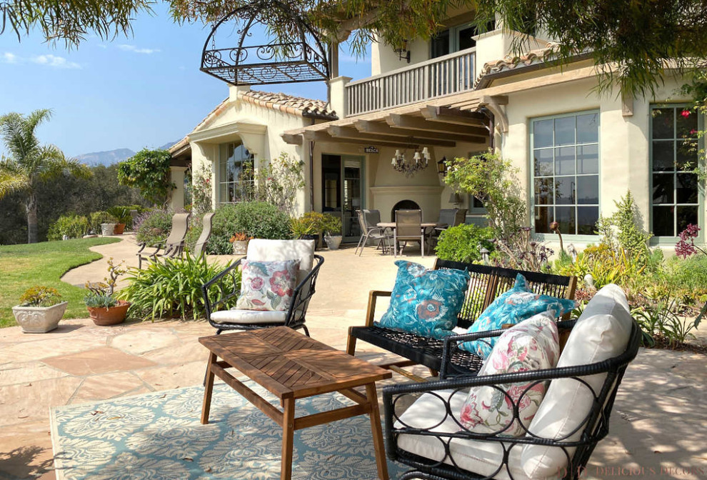 Mediterranean Villa in Montecito - Traditional - Patio - Santa Barbara ...