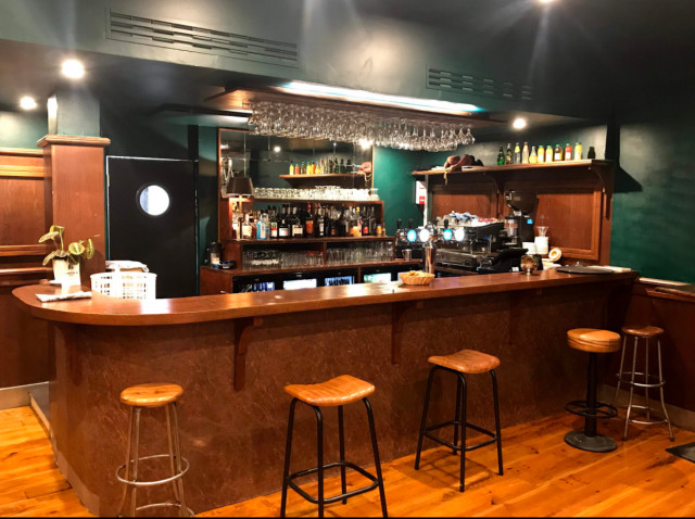 FABRICATION D'UN COMPTOIR ET ARRIERE COMPTOIR DE BAR - Rétro ...