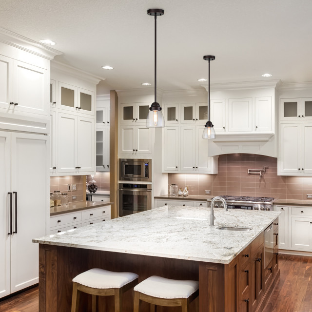 Yellowstone 1-Light Oil Rubbed Bronze Pendant With Seeded Glass Shade ...