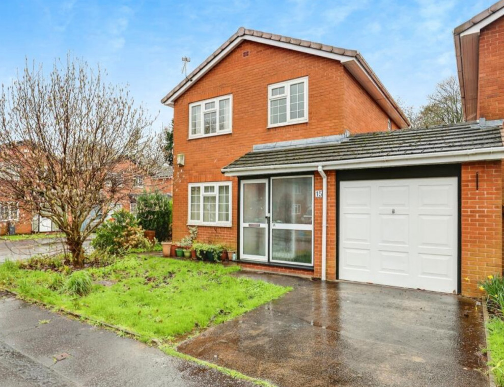 Ugly house Great location | Houzz UK