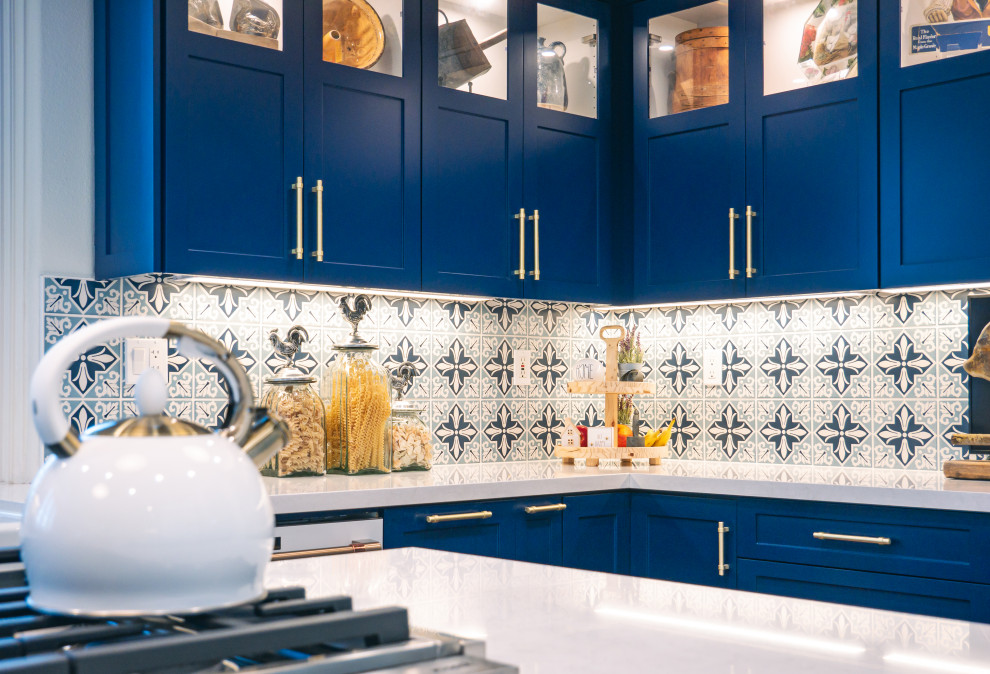 Amazing Persian Blue Kitchen! - Campagne - Cuisine - Orange County ...