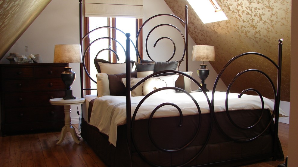 Master Bedroom Makeover - Traditional - Hamilton - by Rooms Design | Houzz