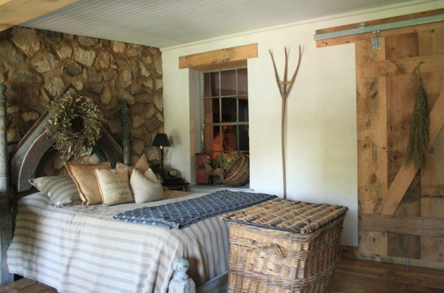 My Houzz: A Country-Style Loft Comes Alive With DIY