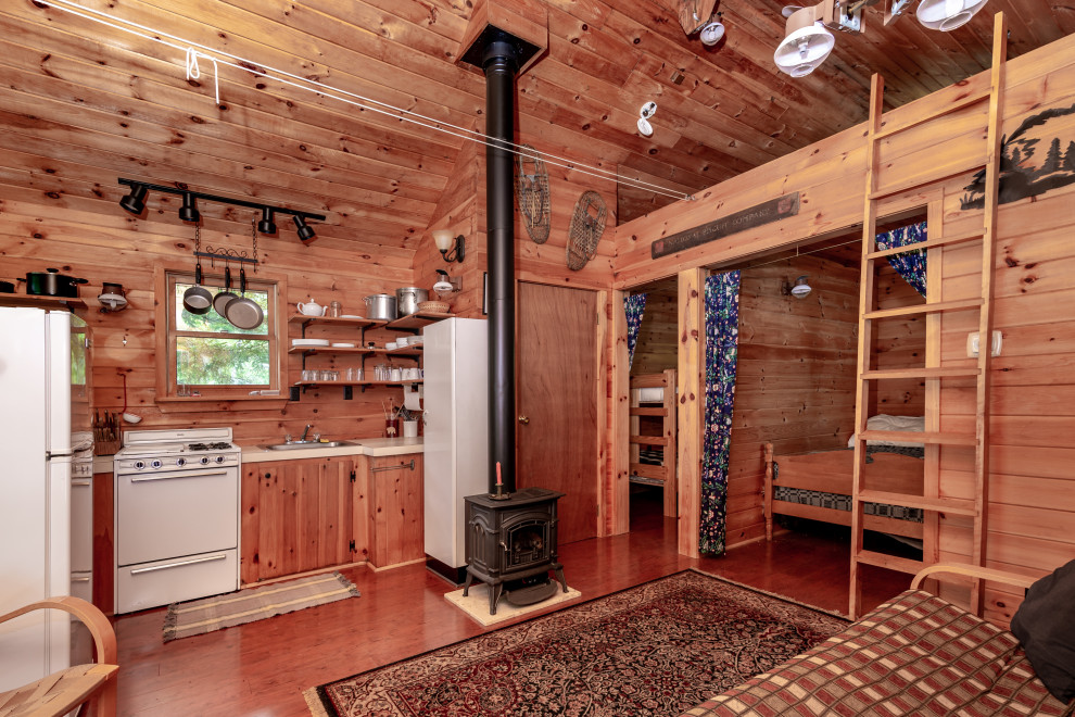 Paradise Peninsula - Rustic - Kitchen - Burlington - by Len Bishop ...