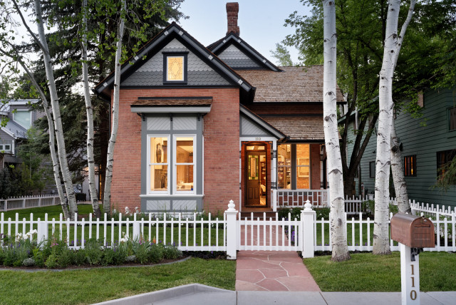 3 Common Brick Exterior Colors and How to Work With Them