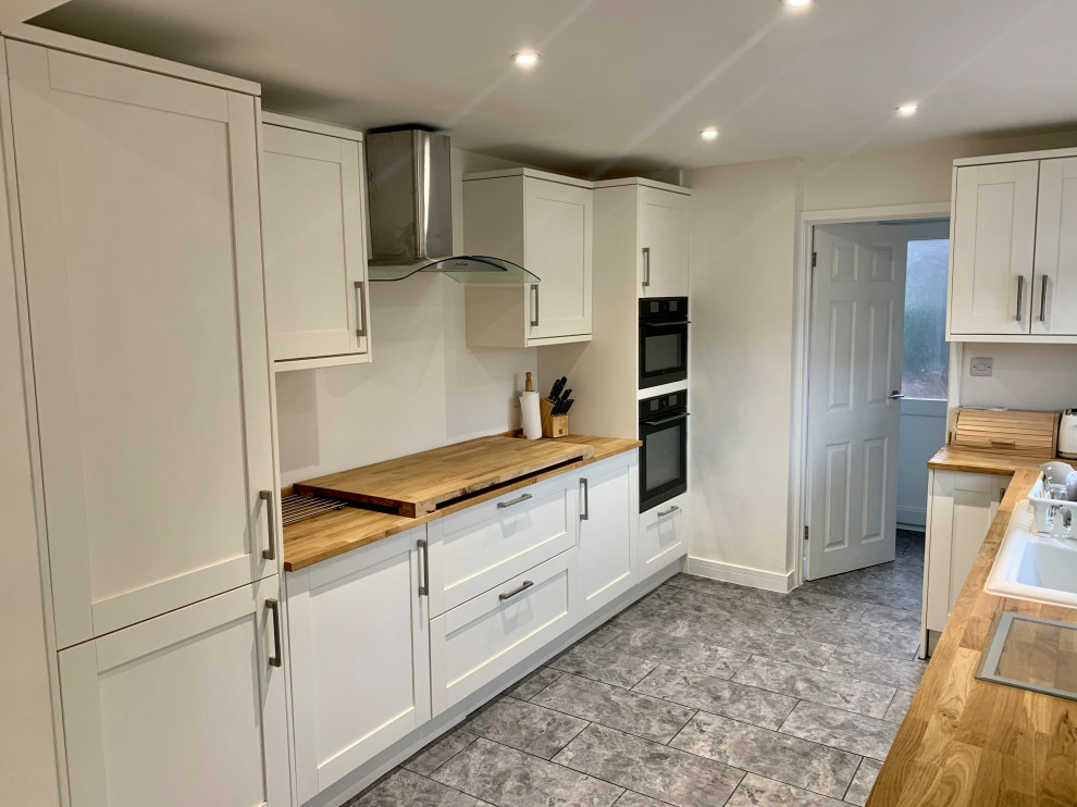 Wayside Crescent - Kitchen - Devon - by MC Building | Houzz
