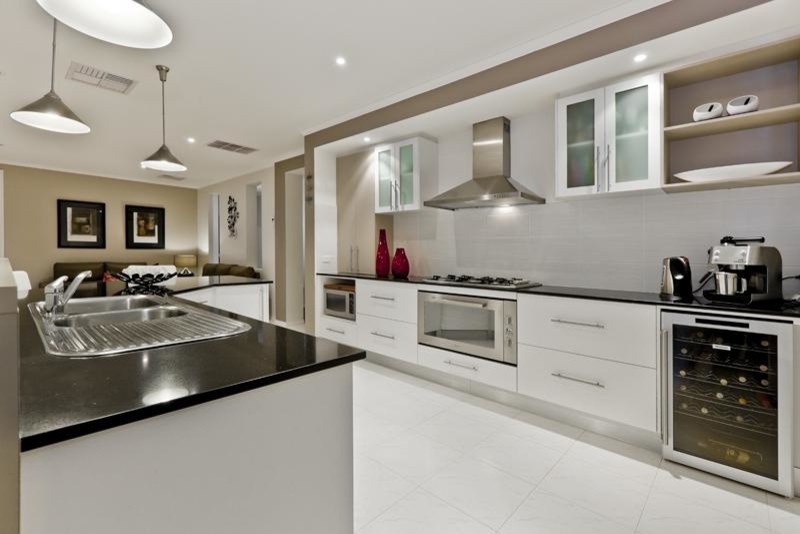 Doreen - Kitchen - Melbourne - by Outline Property Group | Houzz