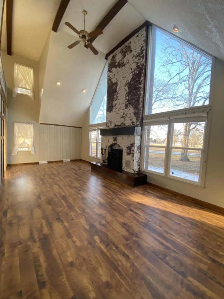 Awkward angles vaulted ceiling???