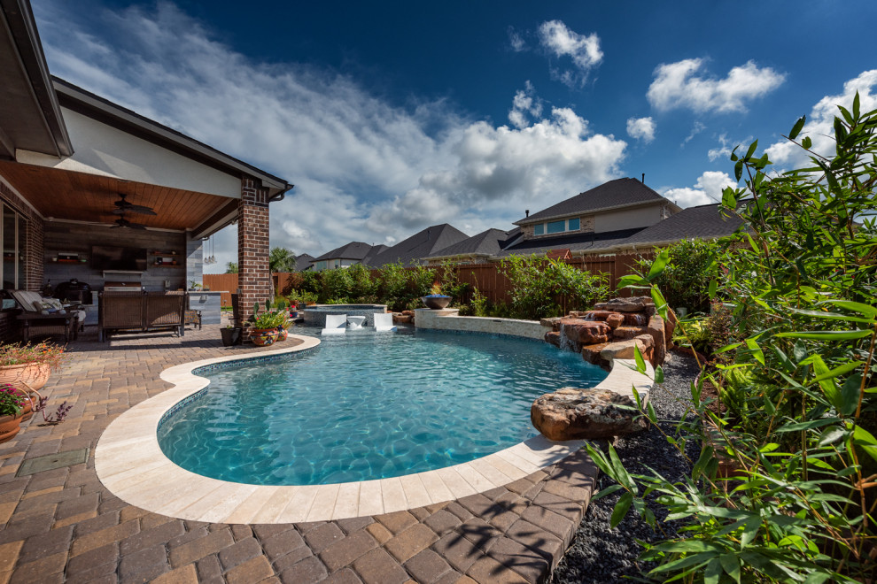 Small Space Contemporary Lagoon - Pool - Houston - by Tipton Spires ...