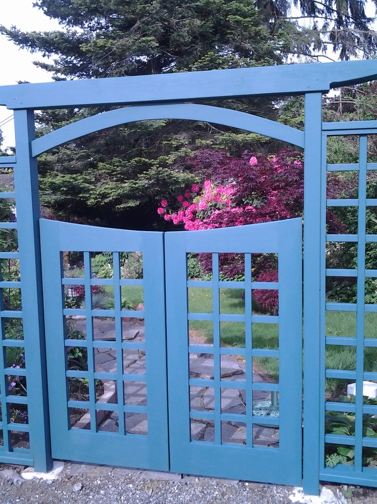 Lattice Deer Fence/Gate - Eclectic - Seattle - by GreenCoast Carpentry ...