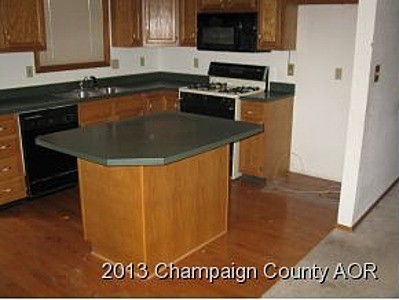 Small kitchen, needs a big wow factor