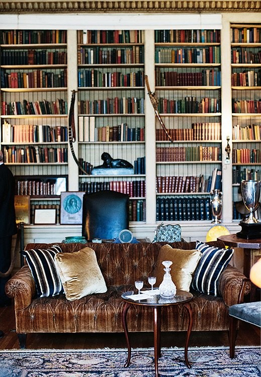 A Really Linear Bookcase