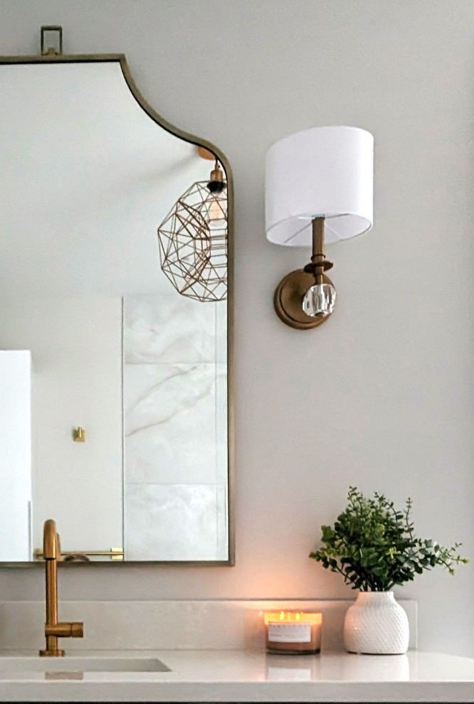 En Suite bathroom design in Pierrefonds, Quebec - Contemporary ...