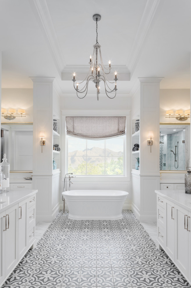 Farmhouse Fresh - Farmhouse - Bathroom - Phoenix - by K and Q Interiors | Houzz