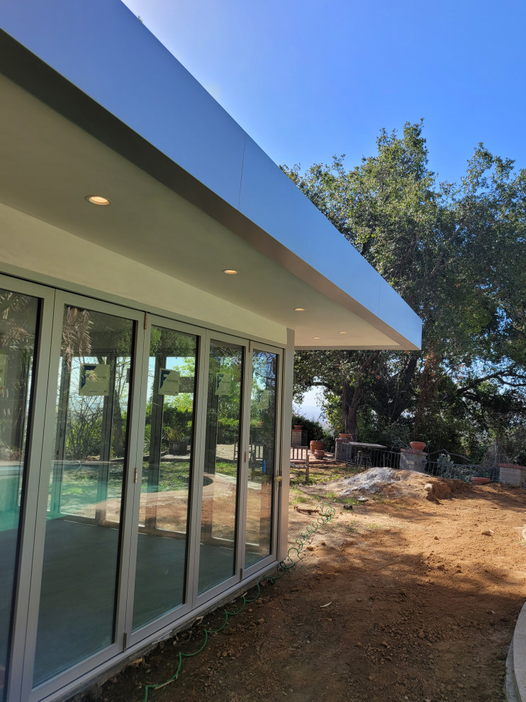 Clear Anodized Fascia Cladding With Hidden Gutters Monrovia - Modern ...