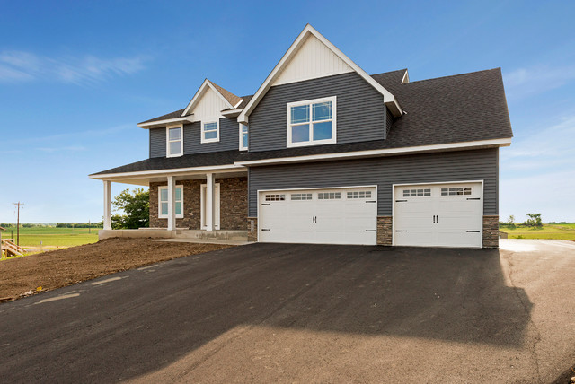 Custom Dropped Loft 2 Story - Traditional - Minneapolis - by Houston ...