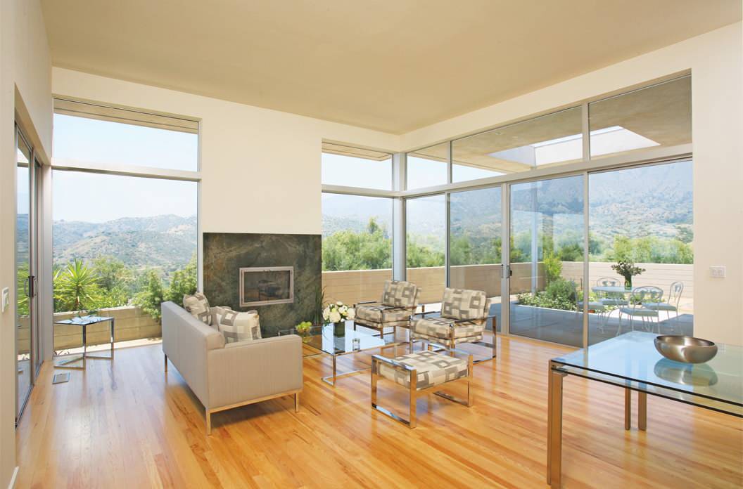 A Room with a View: Designing Around a Panorama