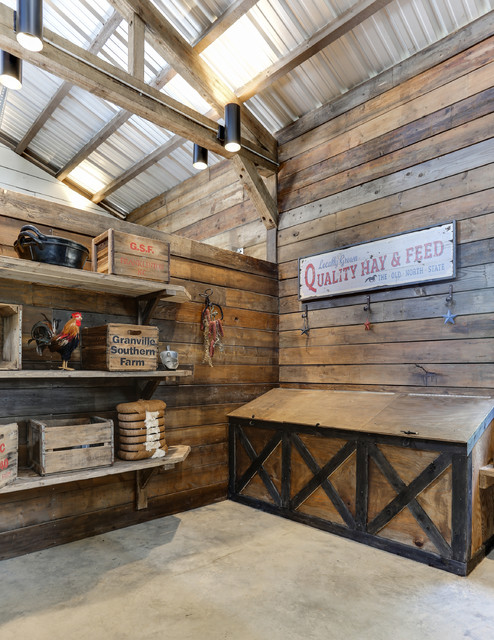The Hay and Feed Room - Campagne - Raleigh - par Bardi Designs-Custom ...