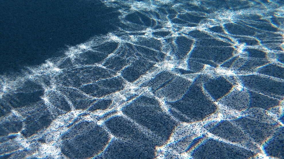 Wet Edge Prism Matrix Indigo Blue - Atlanta - par Pearl Pool Plastering ...