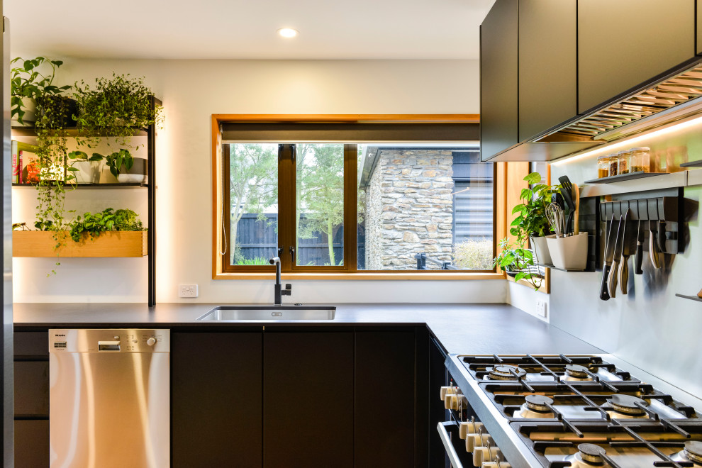 How to make the most of a small kitchen space