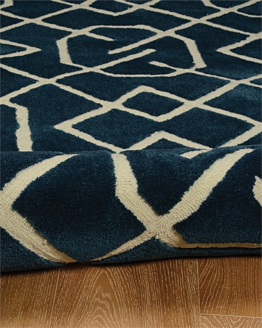 Linon Tripoli Intent Hand Tufted Polyester 5'x7' Rug in Navy, 5' x 7 ...