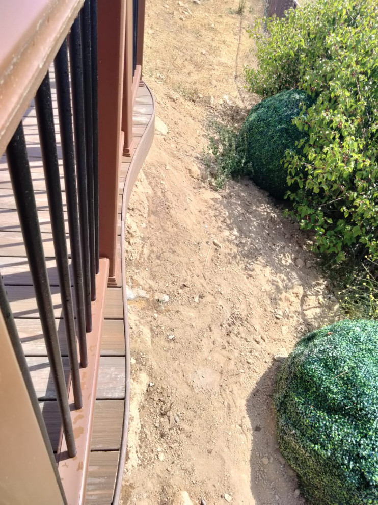 Custom Deck, Railing & Flower box - Transitional - Deck - Los Angeles - by Ion Builders Inc | Houzz