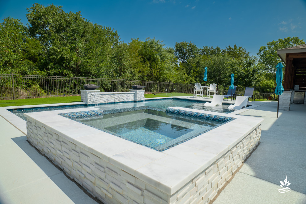 Luxe design in luxury outdoor living | BUK2101 - Modern - Pool - Dallas ...