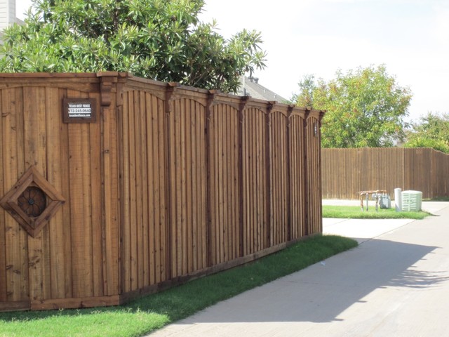 Decorative Gate Fence Board On Board - Dallas - par Texas Best Fence ...