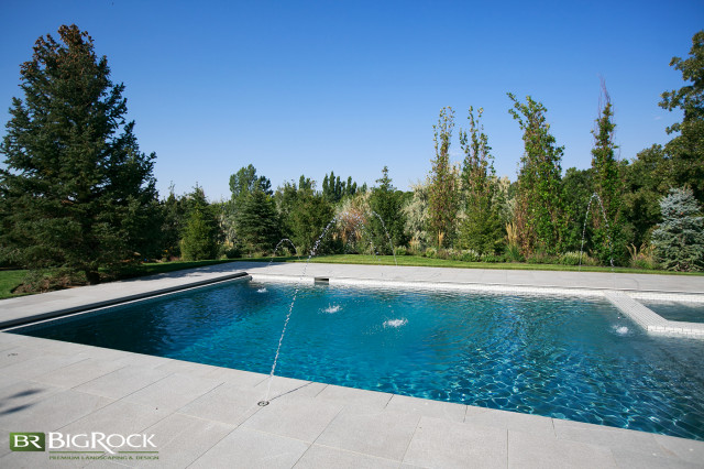 Deck Jets For Large Outdoor Pool - Contemporain - Piscine - Salt Lake ...