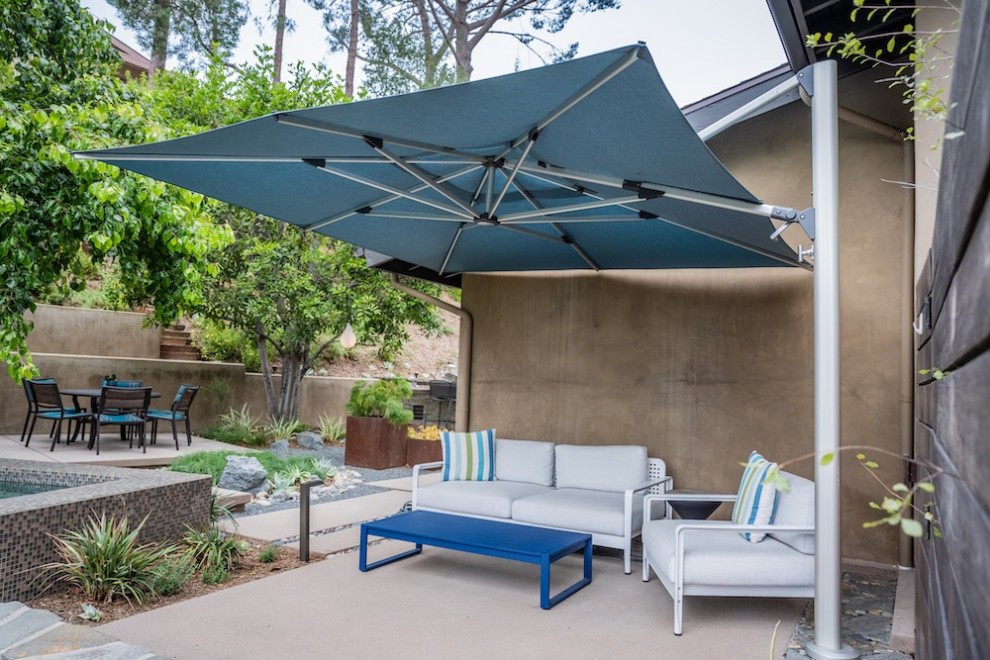 Shaded Room with a View - Modern - Patio - Los Angeles - by FormLA ...