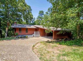 80s Contemporary Treehouse Exterior Help