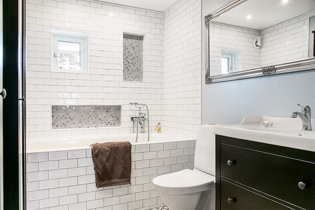 Arkitekter renoverar badrum