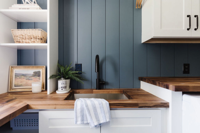 Room Tour: A Utility Room Gets a Fresh, Dark Blue Makeover | Houzz IE