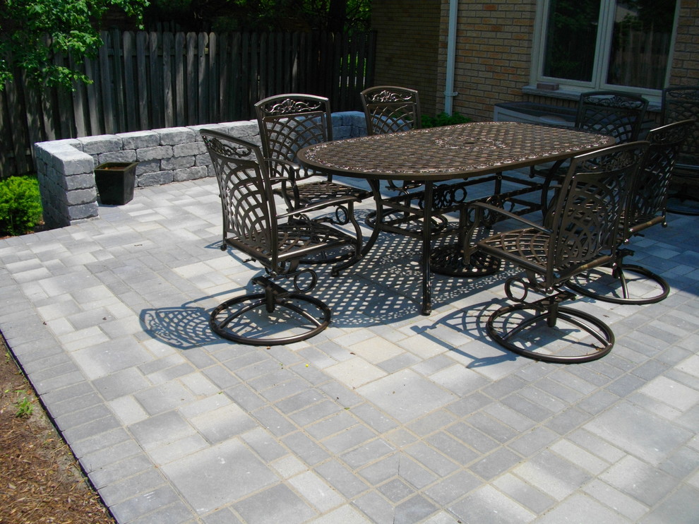 Interlocking Brick Patio - Patio - Toronto - von Advance Landscaping Co ...