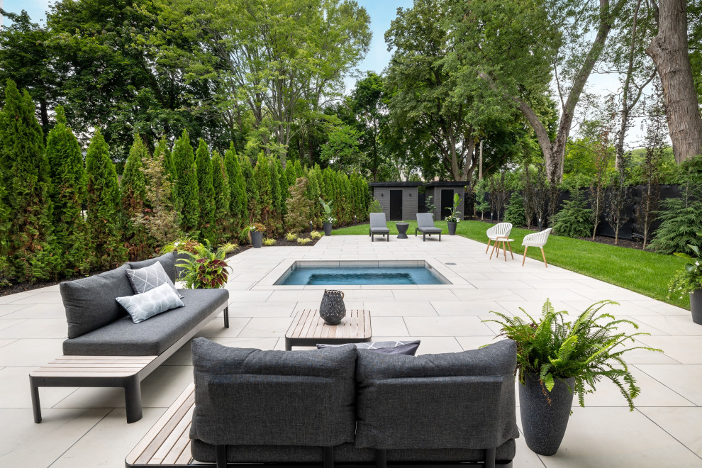 A Contemporary Backyard for Entertaining - Contemporary - Patio ...