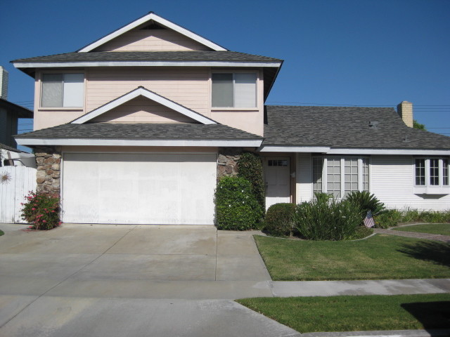 Updating the exterior of a California Track House