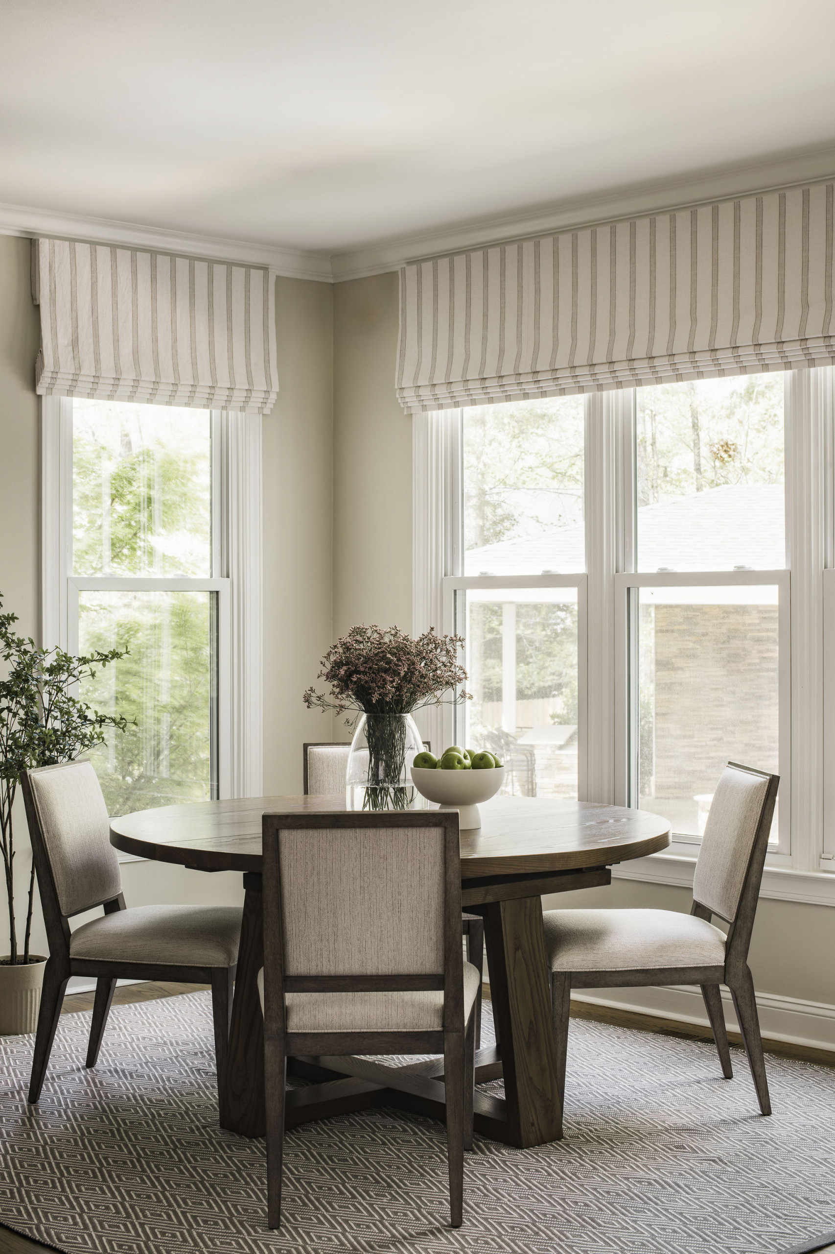 Houzz Tour: Designers Make a Couple’s Home Feel New to Them