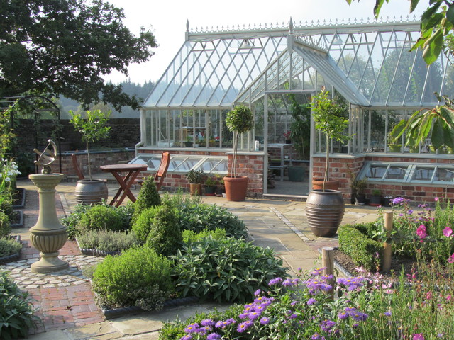 Gardening Glossary | 10 Terms Every Novice Gardener Needs to Know ...