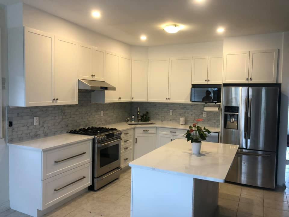 Wavy Kitchen Ceiling and Crown Molding Help