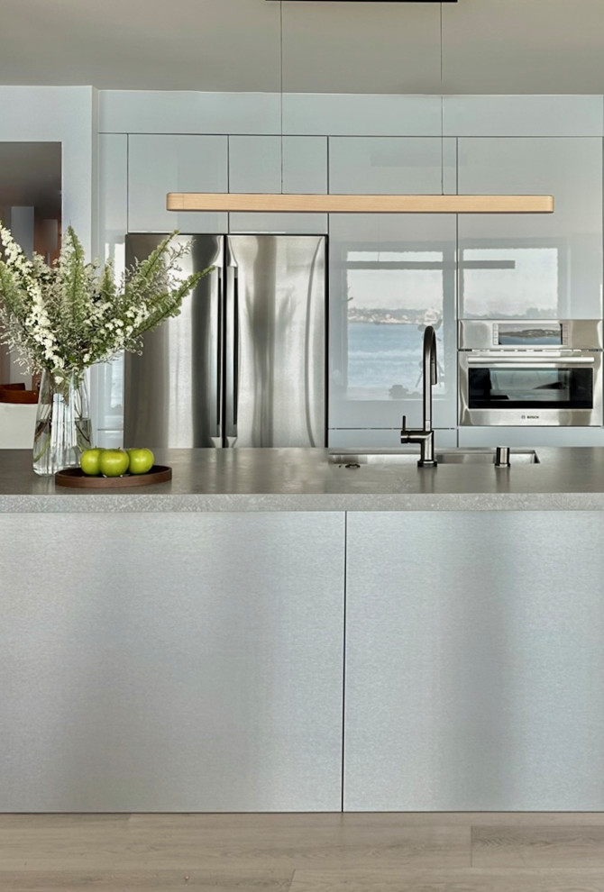Alki Waterfront - Modern - Kitchen - Seattle - by Shoshi Designs | Houzz UK
