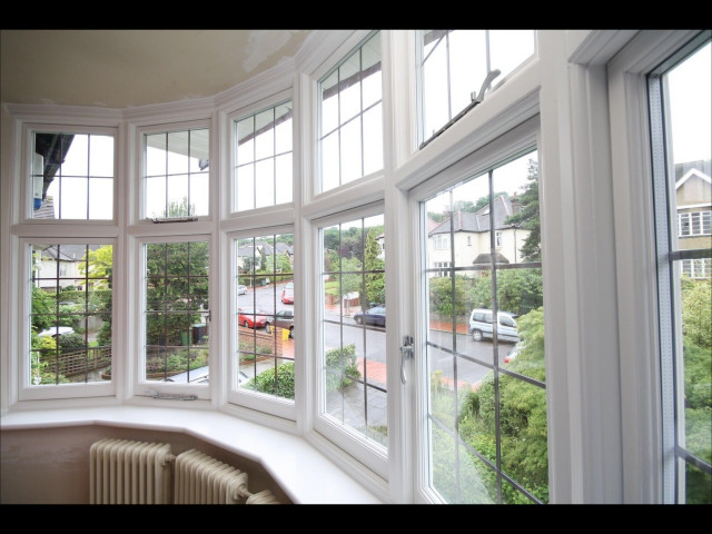 Wooden bay Window - Classique - Façade - Londres - par London Timber ...